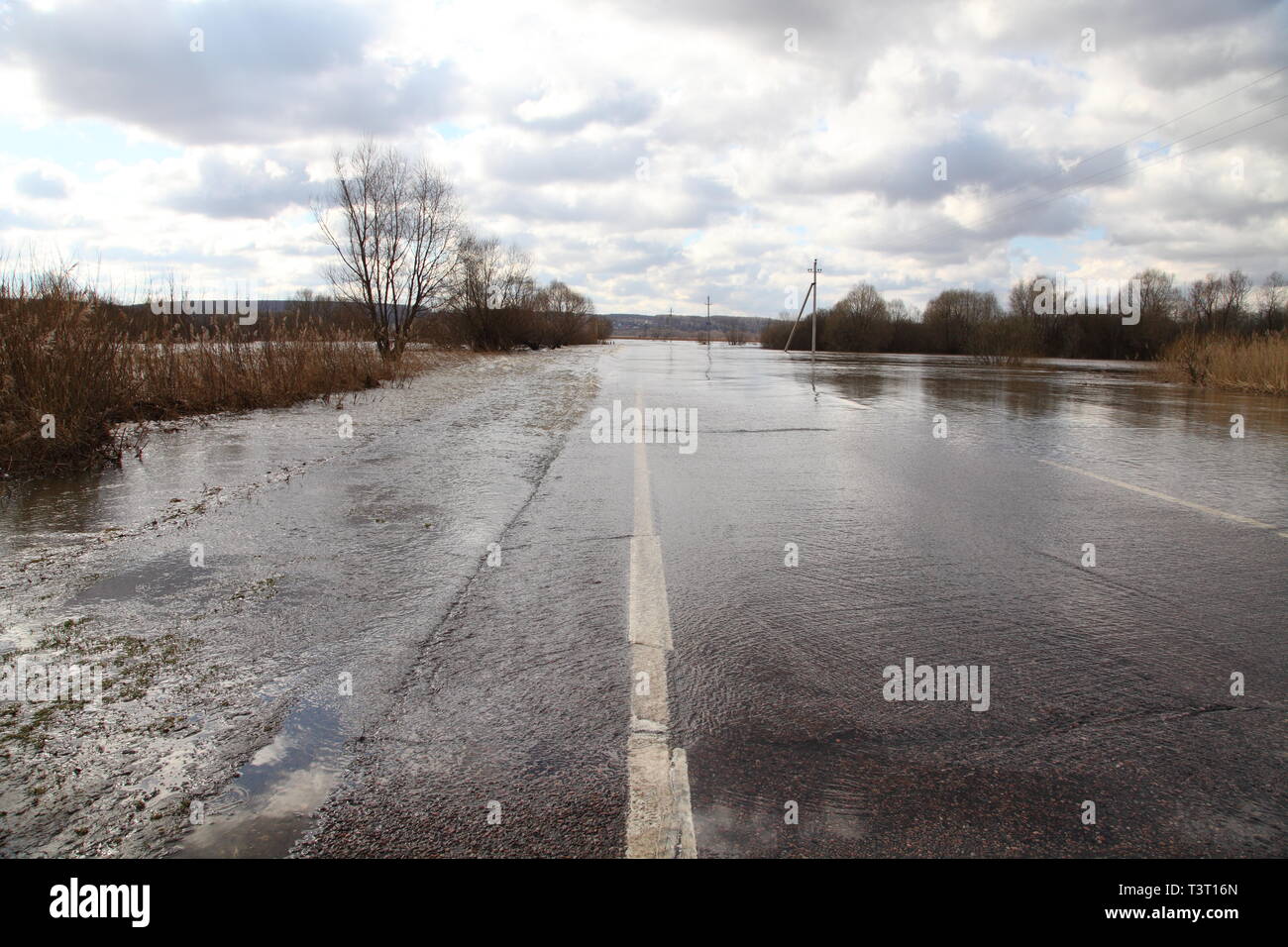 Road sign wild change hi-res stock photography and images - Alamy