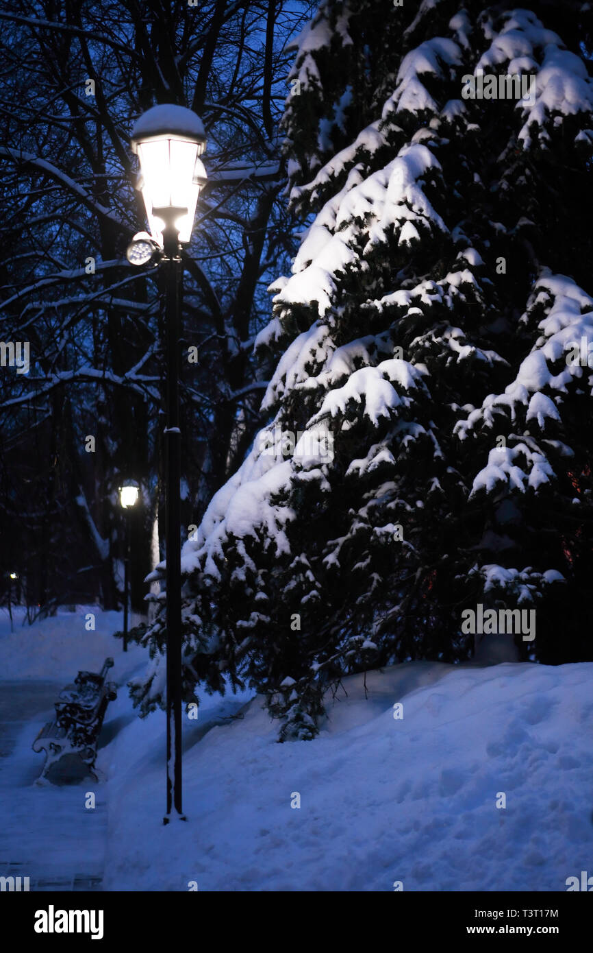 Vintage street lamp snow russia hi-res stock photography and images - Alamy