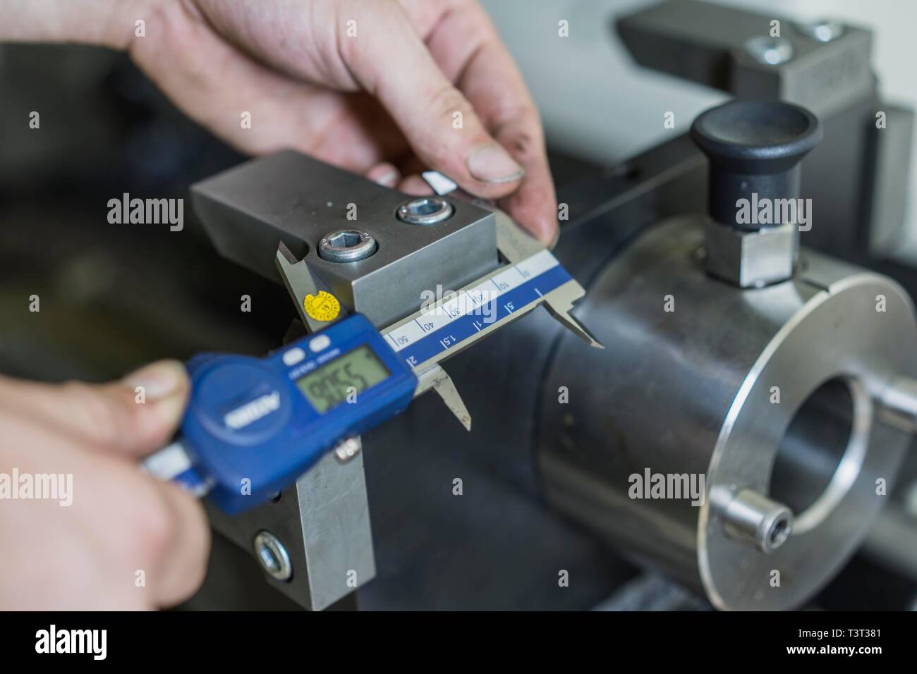 Precision gauge hi-res stock photography and images - Alamy