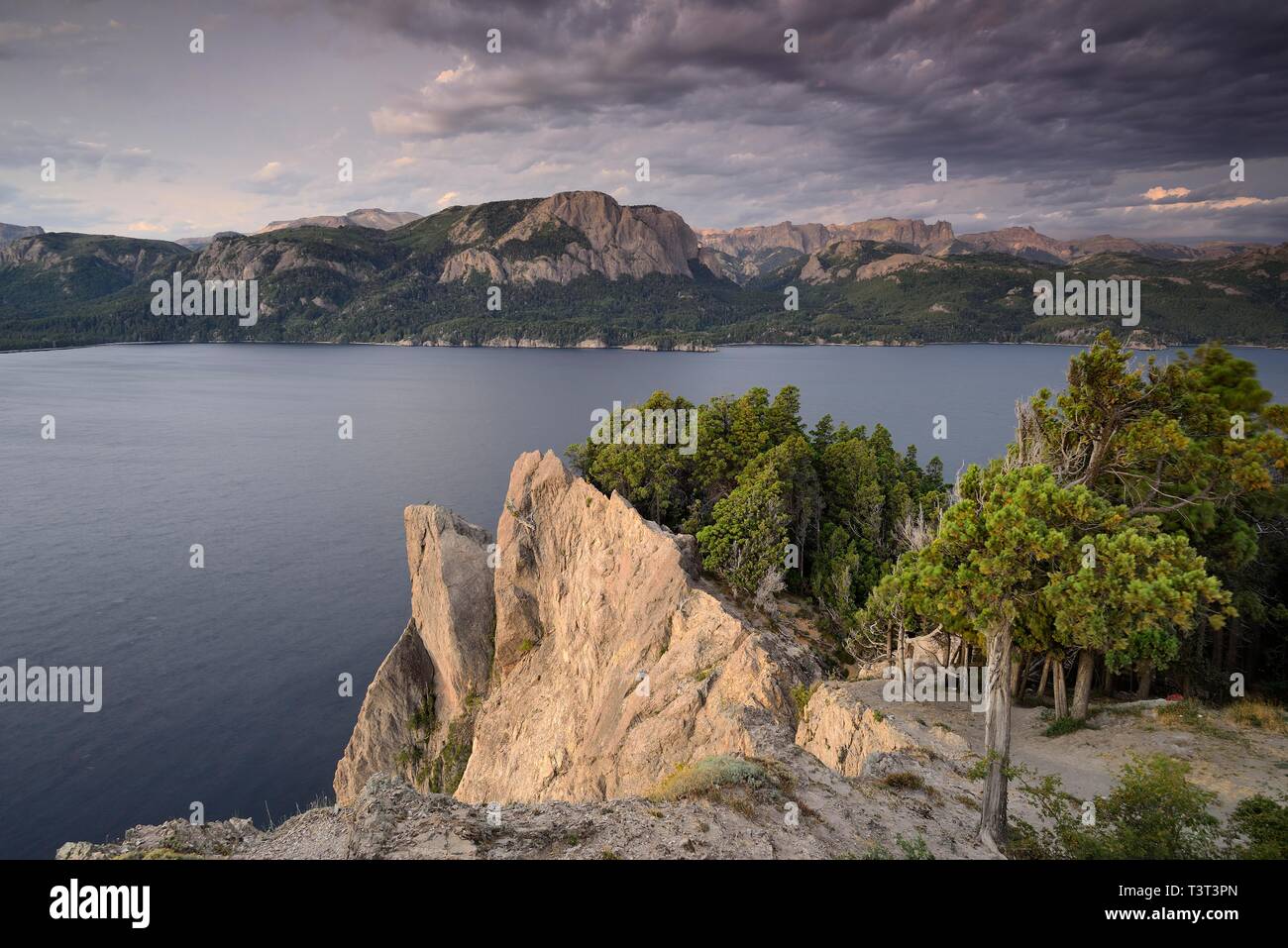 Viewpoint Mirador del Viento with clouds in the evening sky, Lago ...