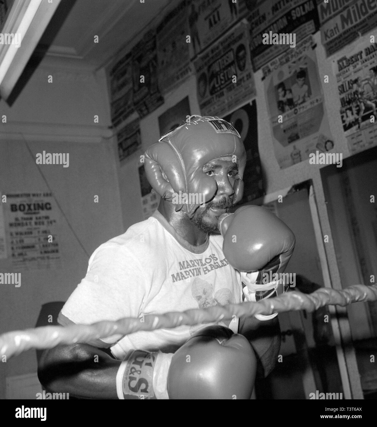 Marvin hagler hi-res stock photography and images - Alamy