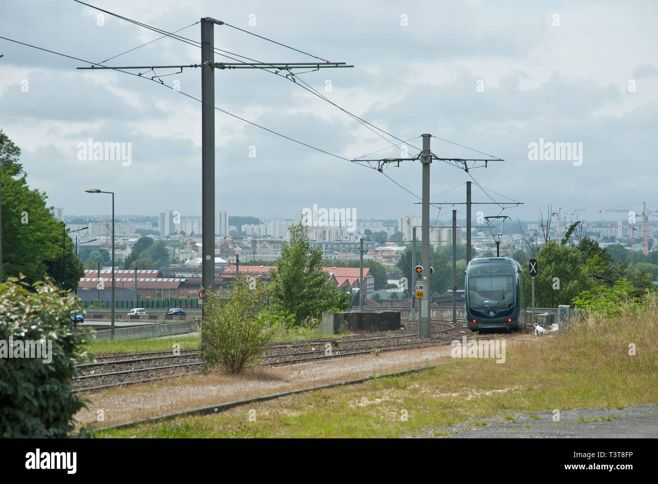 Bordeaux, Tramway, Buttiniere Stock Photo - Alamy