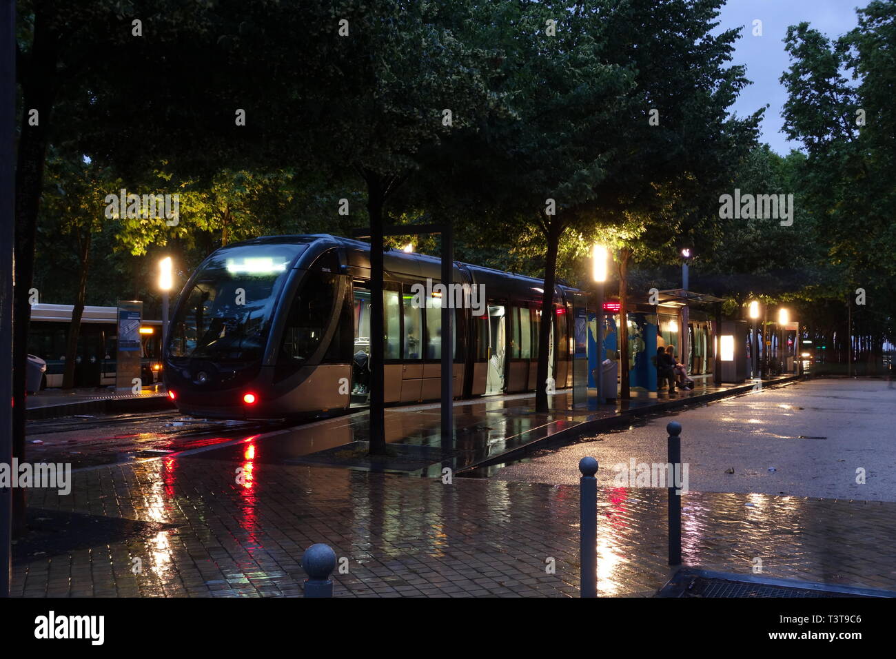 Bordeaux, Tramway, Quinconces Stock Photo - Alamy