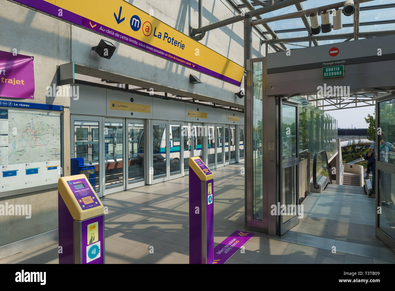 Rennes, VAL-Metro, Station Pontchaillou Stock Photo - Alamy