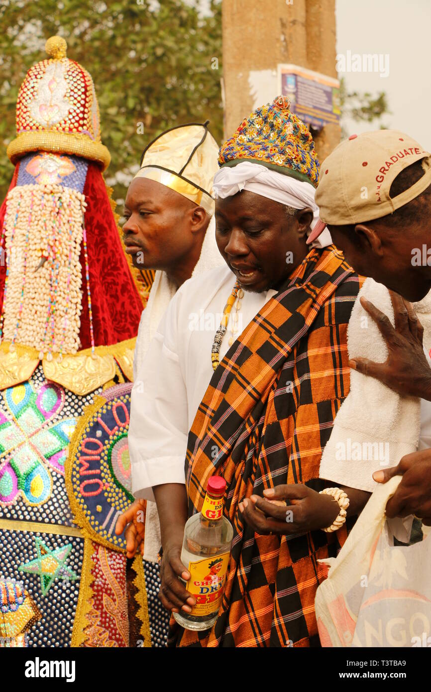 Procession of the Voodoo Festival in Ouidah, which goes from the sacred ...