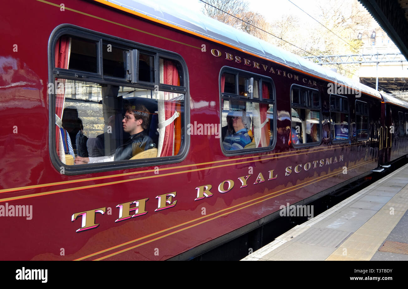 The Royal Scotsman train at Edinburgh Waverley Station Stock Photo - Alamy