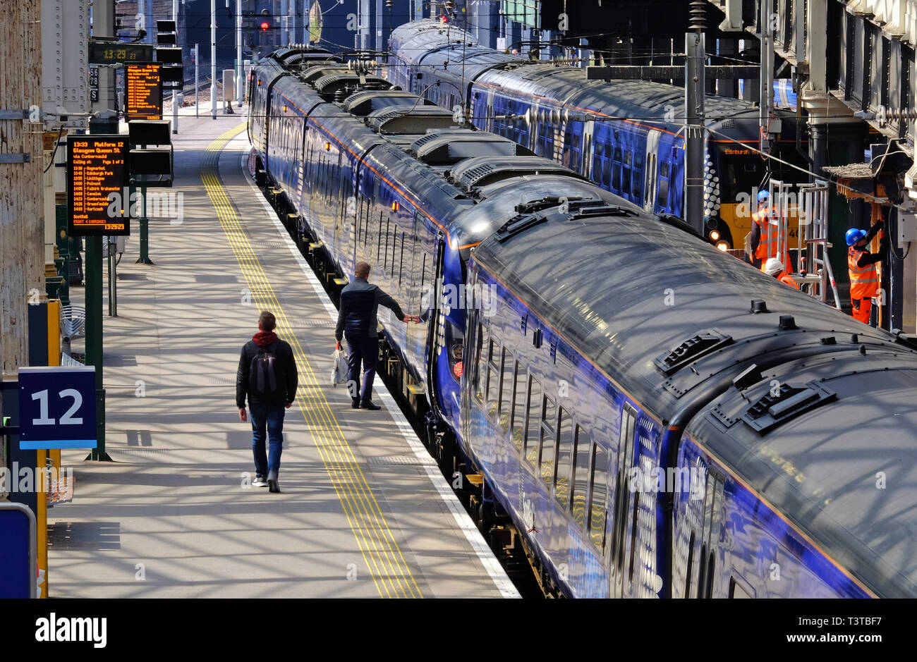 ScotRail trains at Edinburgh Waverley Station Stock Photo - Alamy