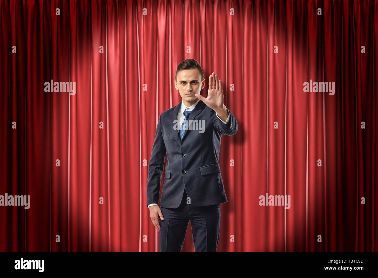 Curtain stage view hi-res stock photography and images - Alamy