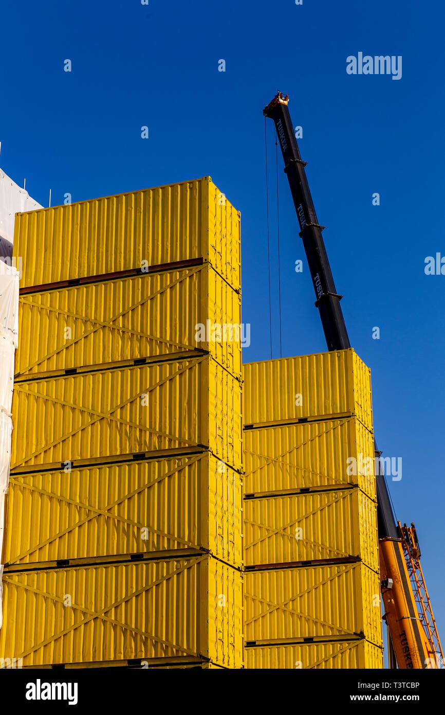 Double stacked containers hi-res stock photography and images - Alamy