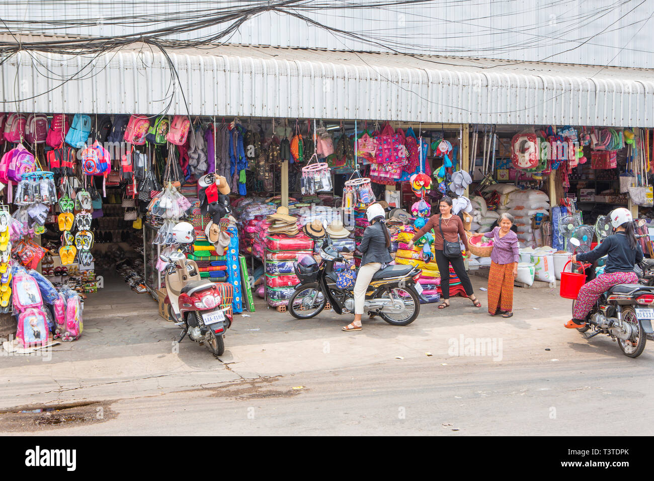 Siem reap market hi-res stock photography and images - Alamy