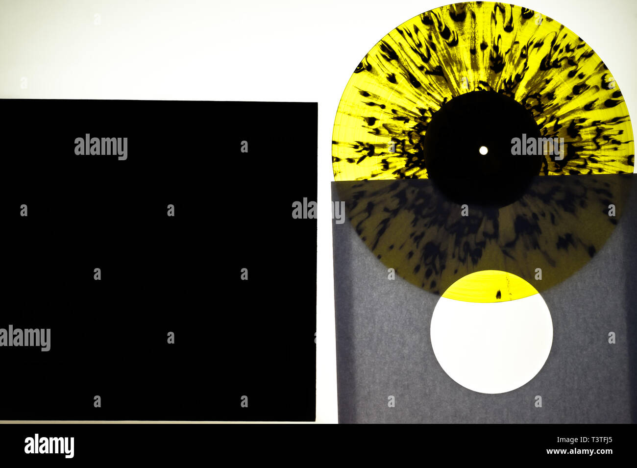 Retro record sleeve hi-res stock photography and images - Alamy