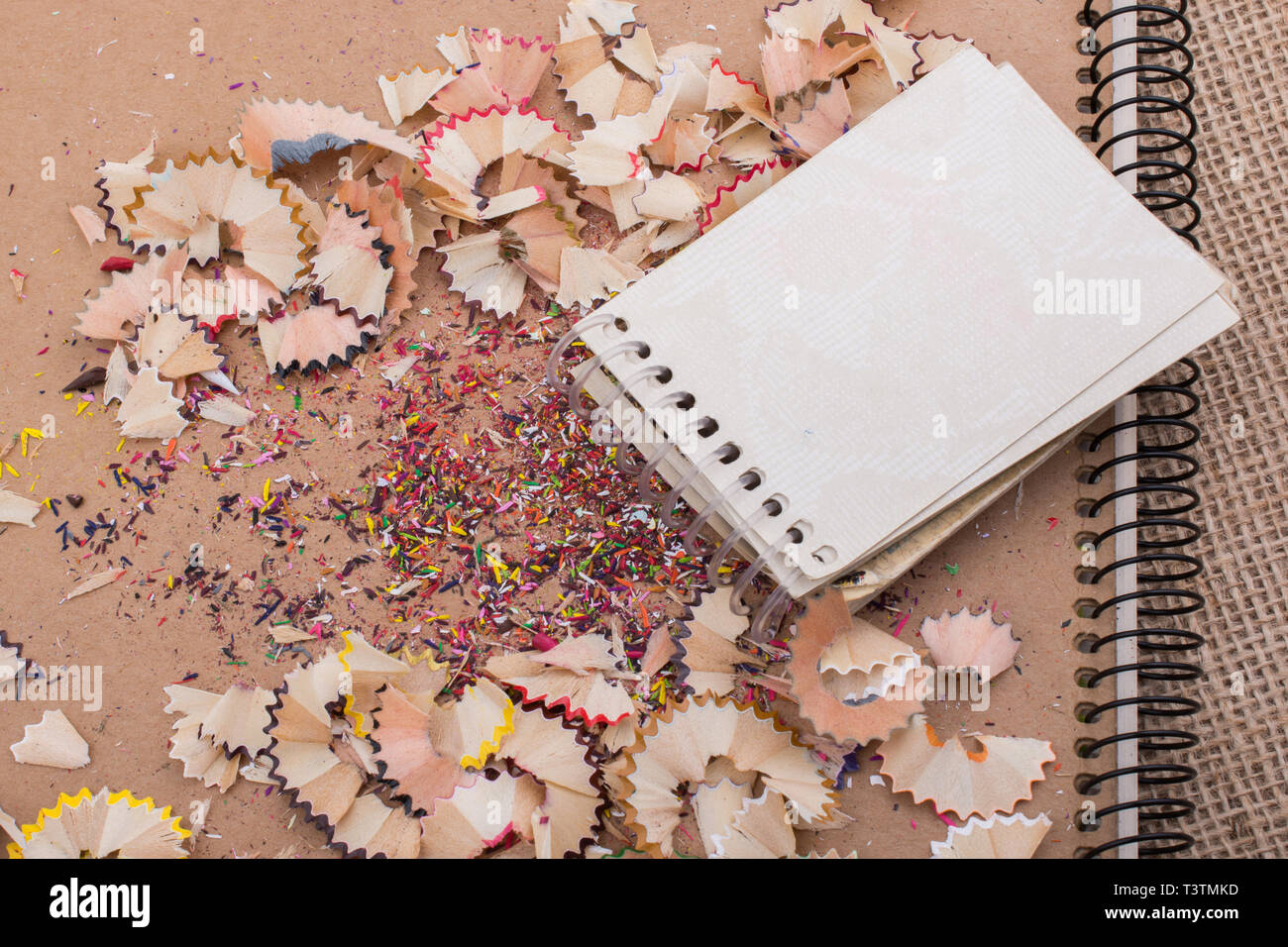 Pencil trash hi-res stock photography and images - Alamy