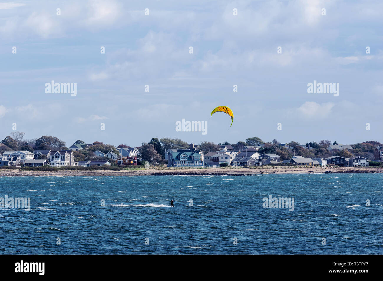 Man Lifting Kite High Resolution Stock Photography and Images - Alamy