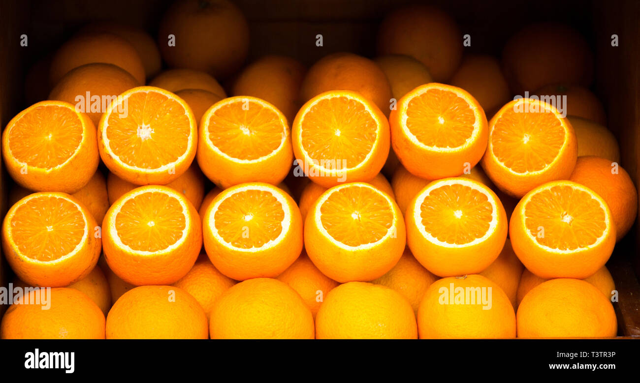 Load of the fresh fruit of orange in view Stock Photo - Alamy