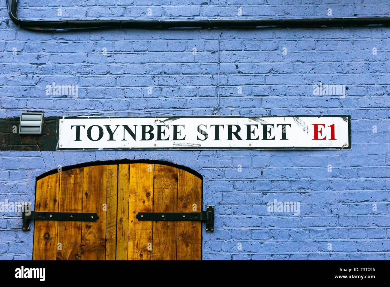 London, UK - July 22, 2018: Toynbee street sign, East London, UK Stock ...