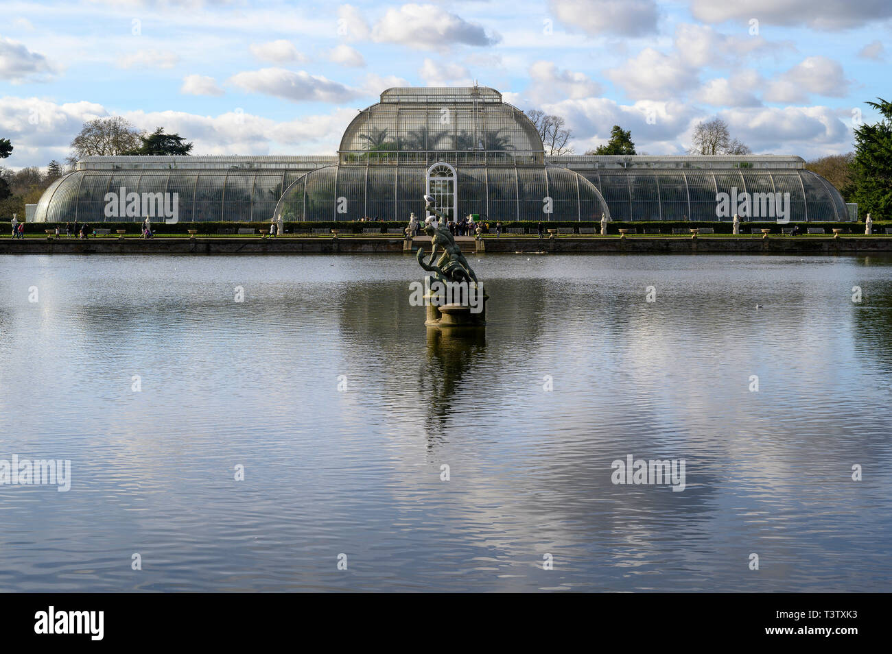 The Palm House at Kew Gardens Stock Photo - Alamy