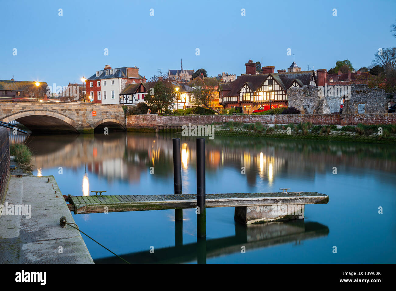 River arun uk hi-res stock photography and images - Alamy