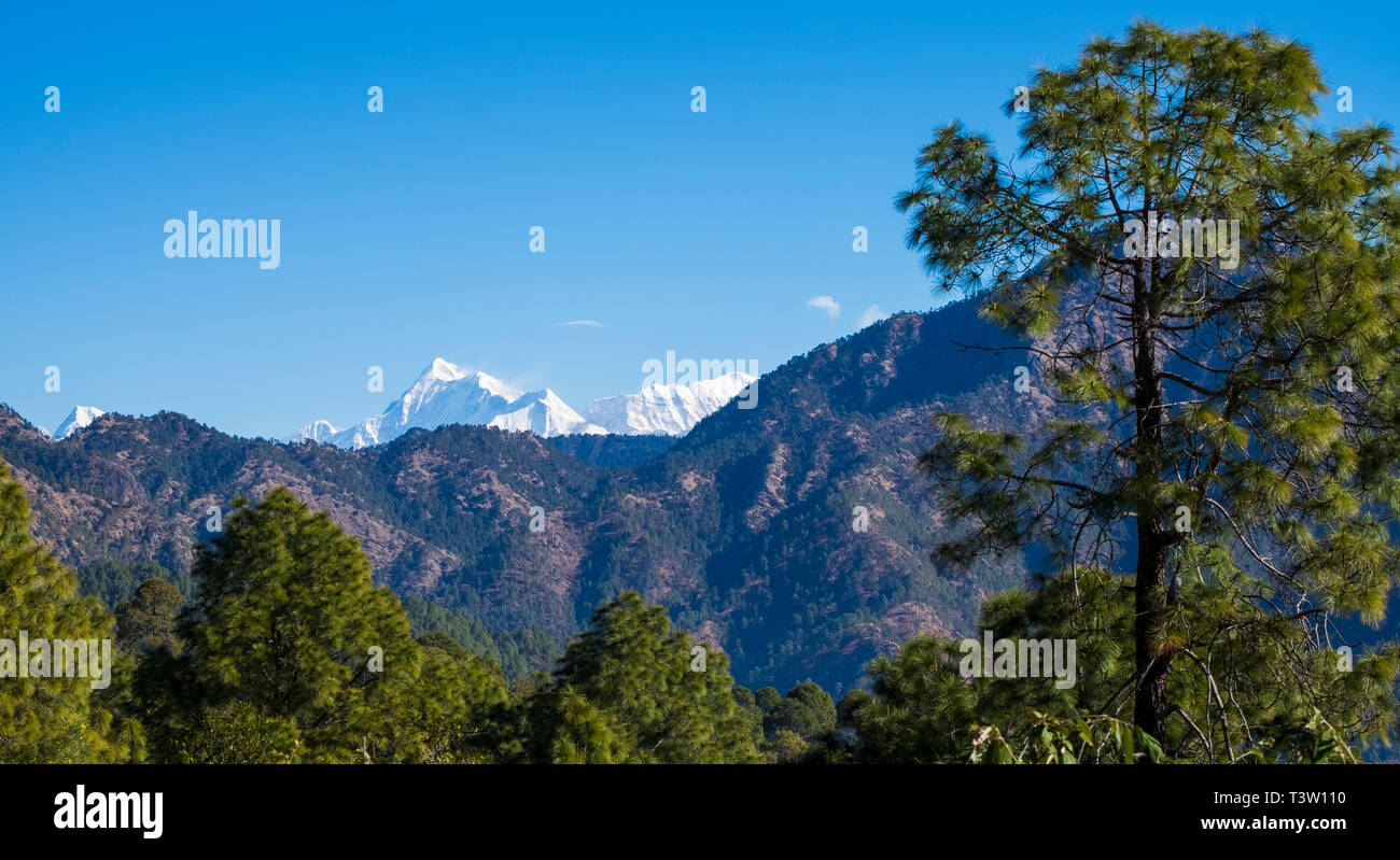 Himalaya panoramic view hi-res stock photography and images - Alamy