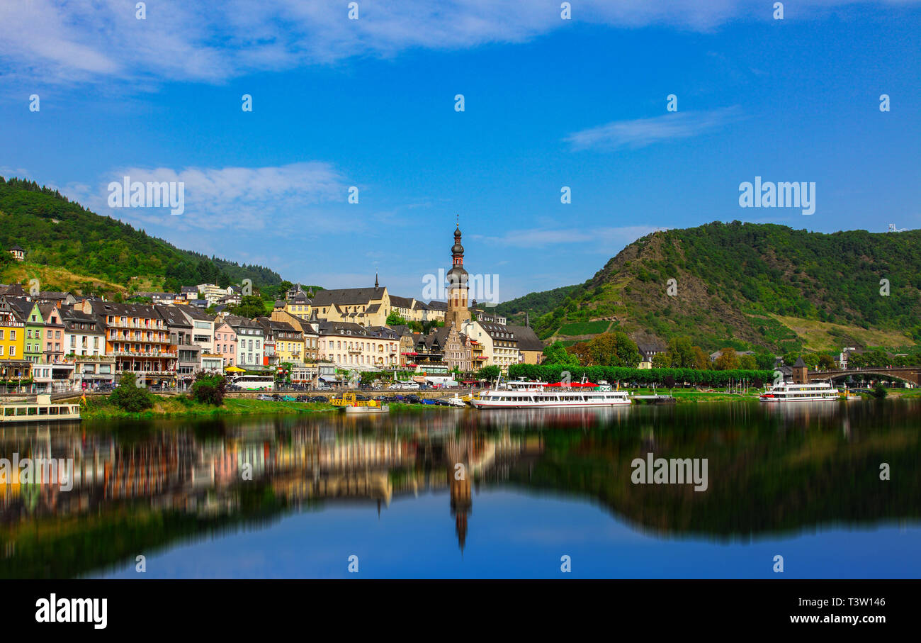 Mosel restaurant hi-res stock photography and images - Alamy