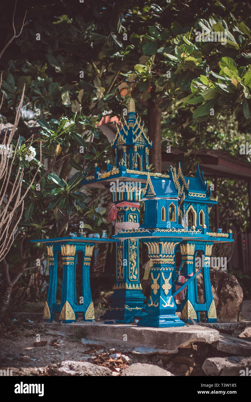 Asian spirit house hi-res stock photography and images - Alamy