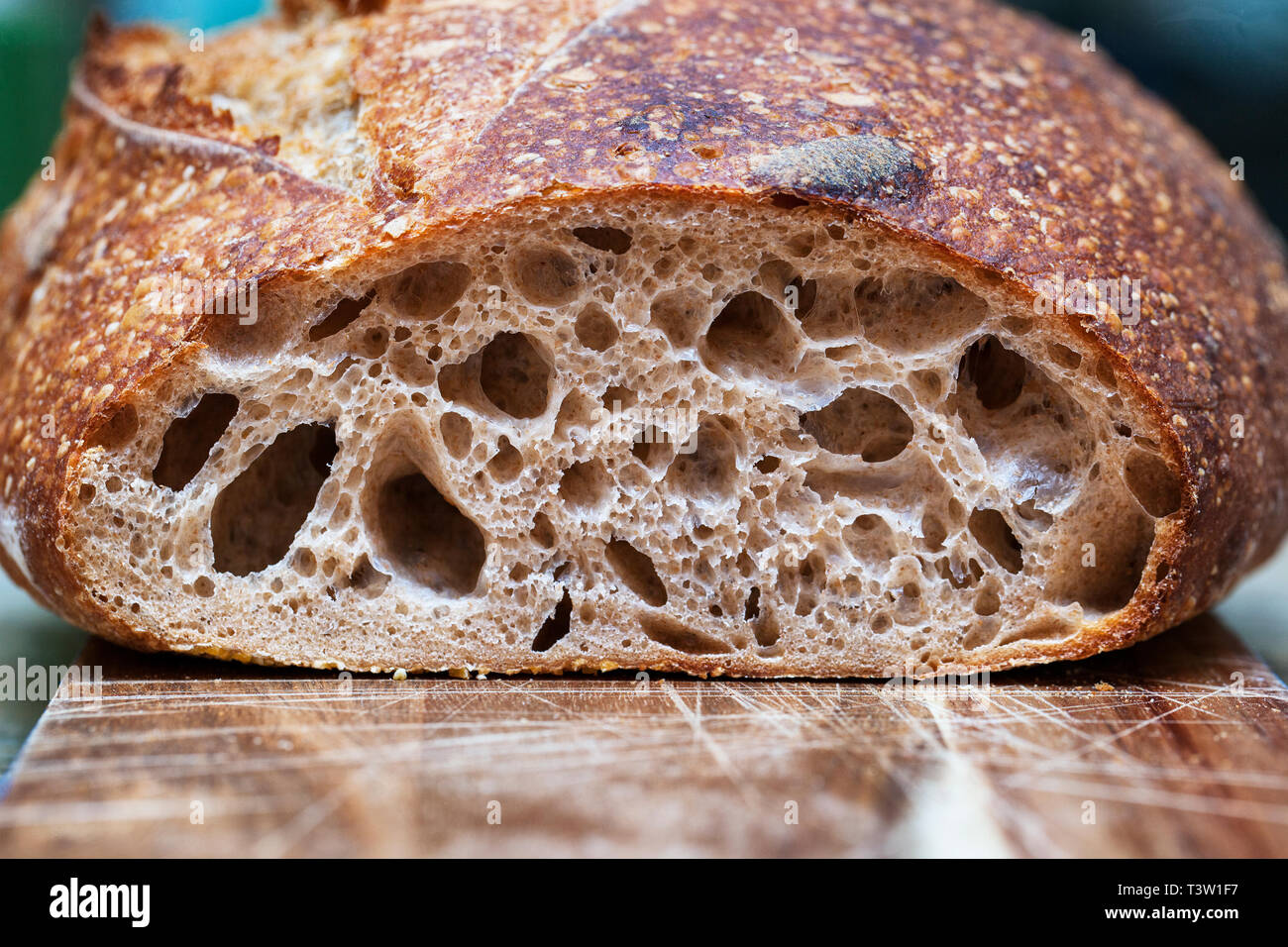 Loaf crumb hi-res stock photography and images - Alamy
