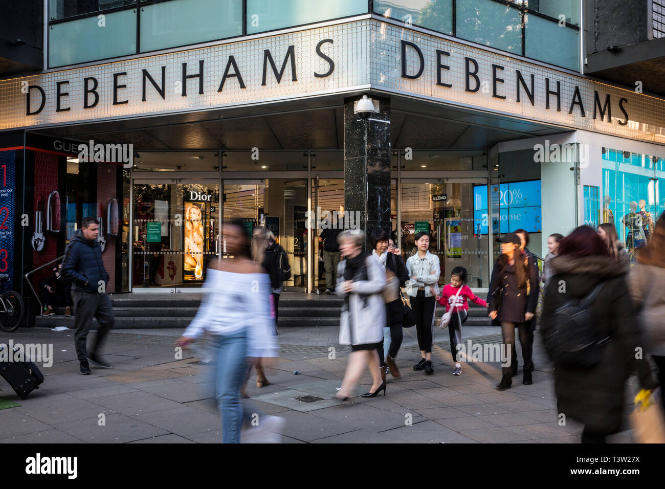 Debenhams plc hi-res stock photography and images - Alamy