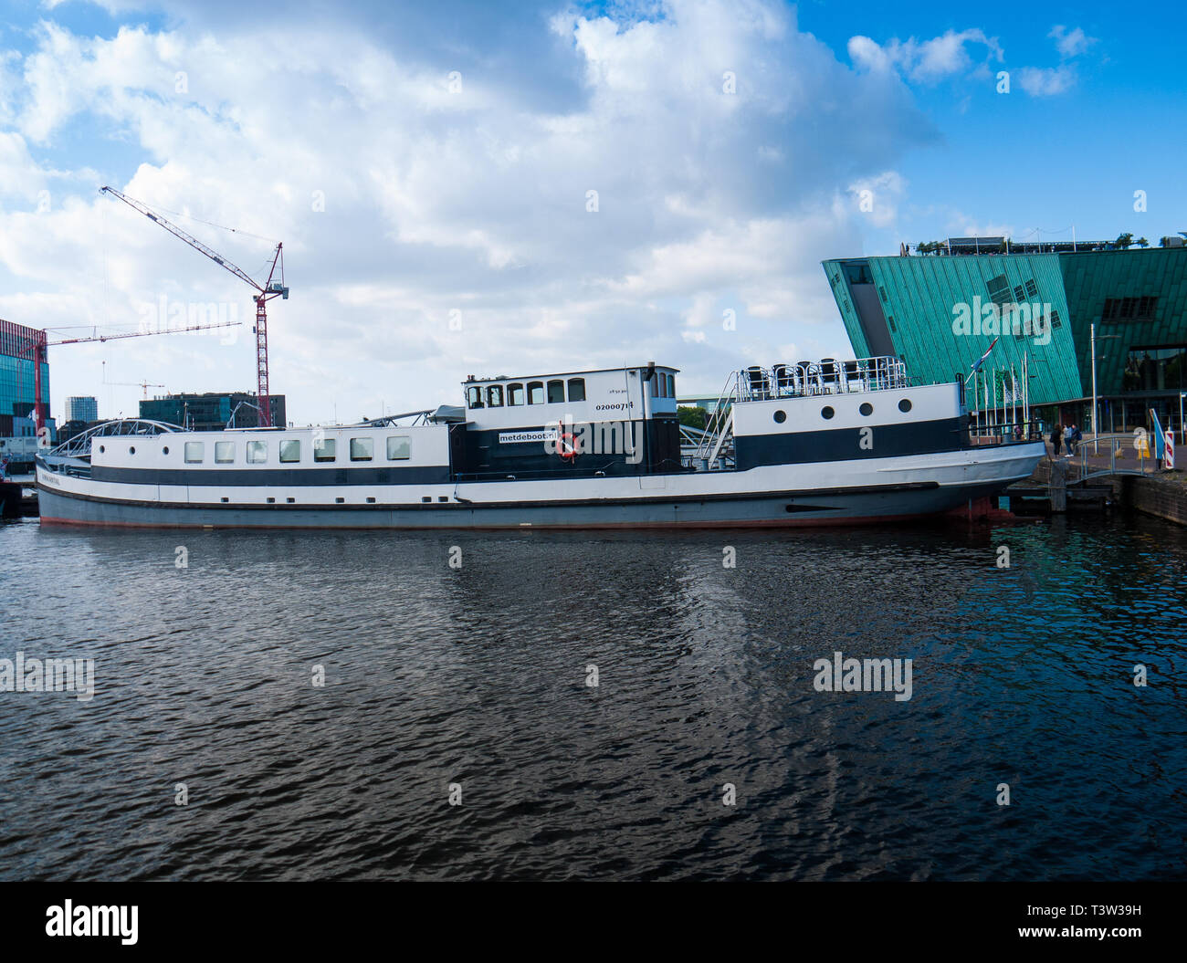 Dutch barge on a canal, Amsterdam, Netherlands Stock Photo - Alamy
