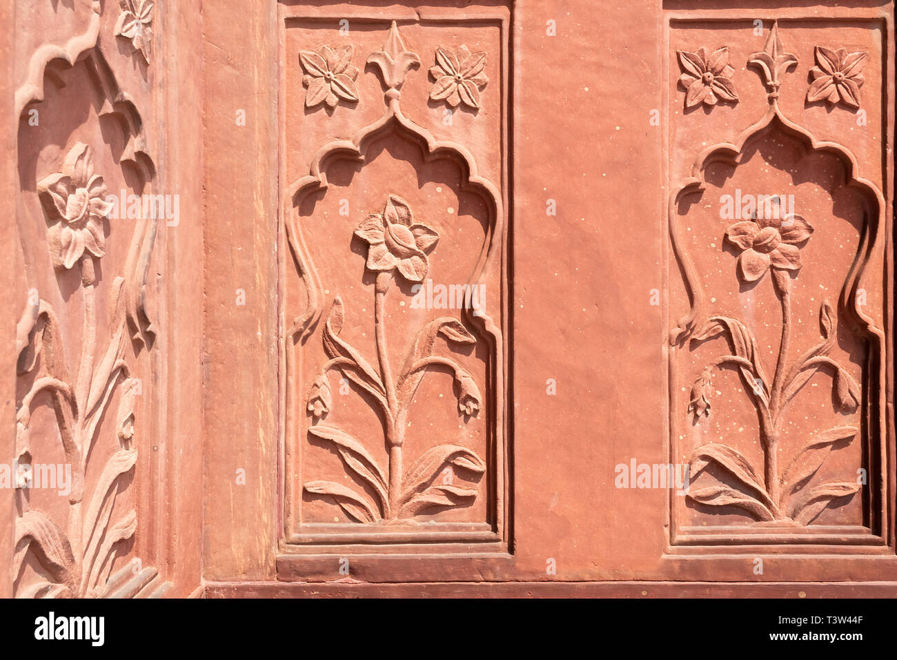 Delhi red fort entrance gate hi-res stock photography and images - Alamy