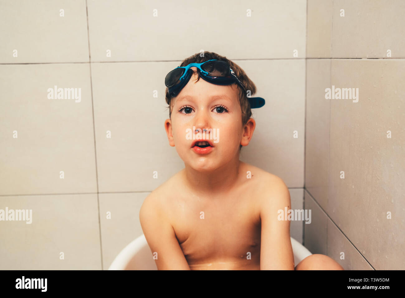 Child girl swimsuit inside hi-res stock photography and images - Alamy