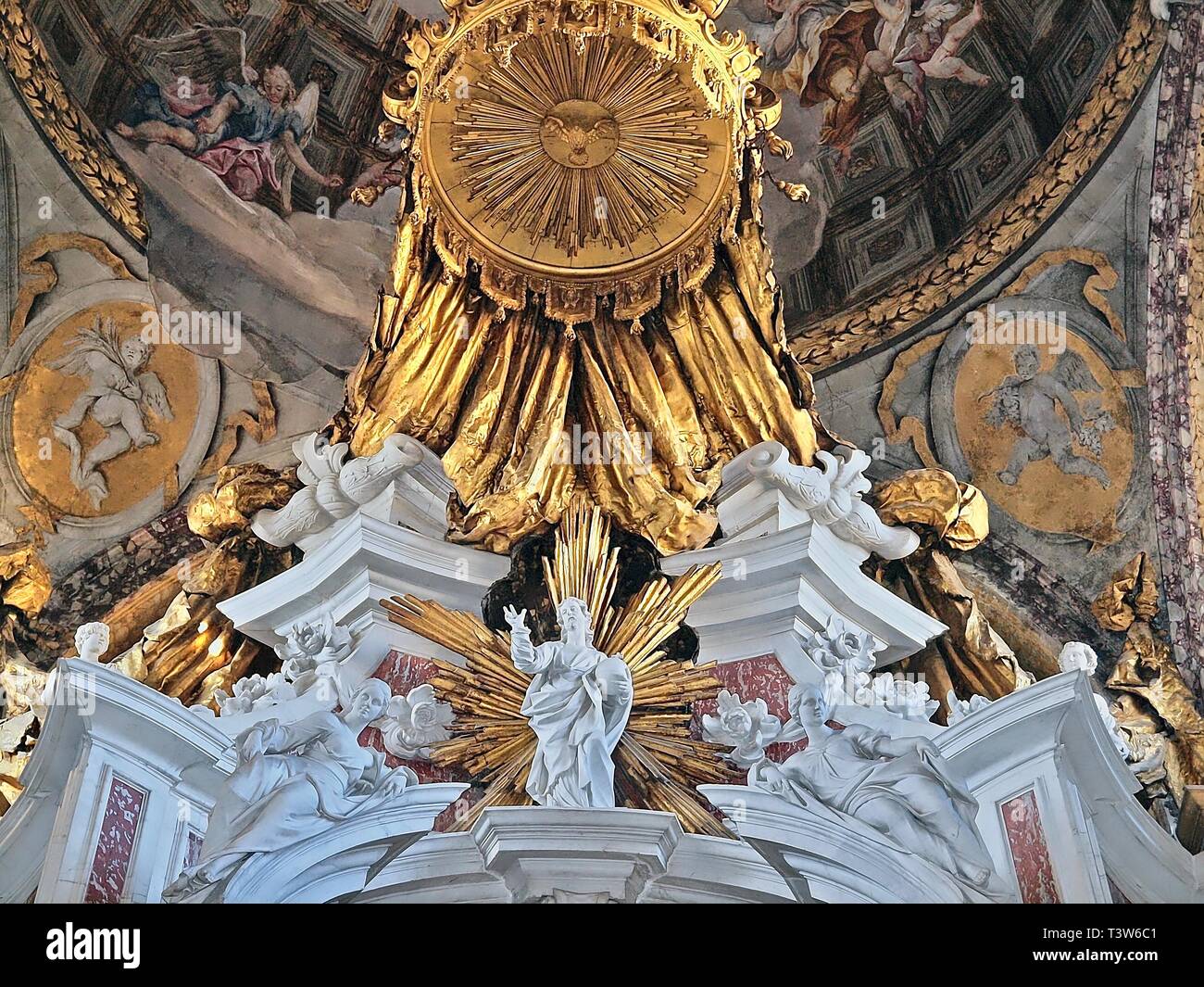 Inside the church Santa Maria de Nazareth in Venice Stock Photo - Alamy