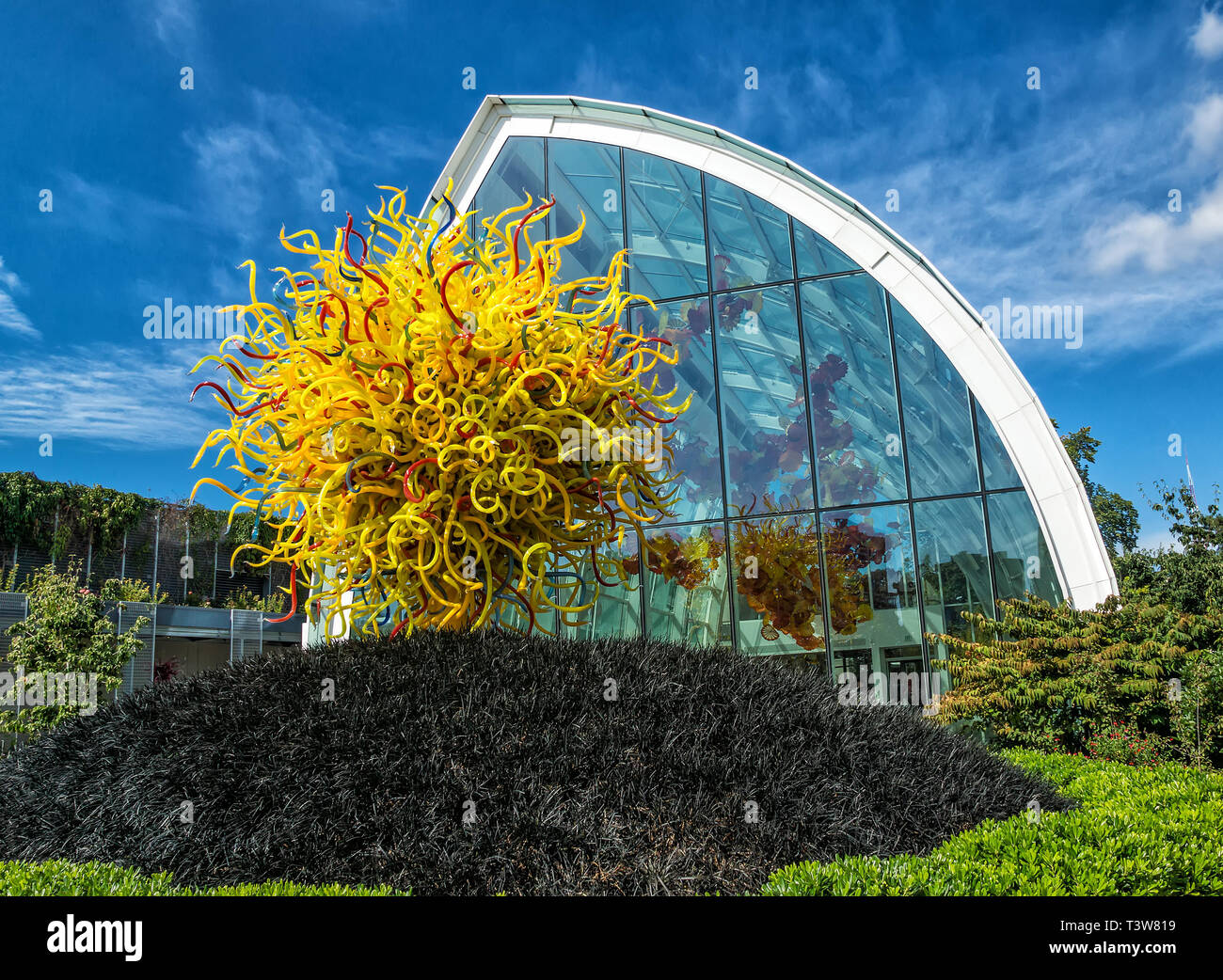 Seattle, Washington, US. September, 13, 2017 Glass house and sculpture ...