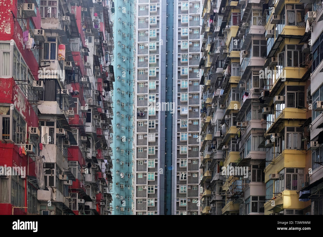 Multi floored hi-res stock photography and images - Alamy