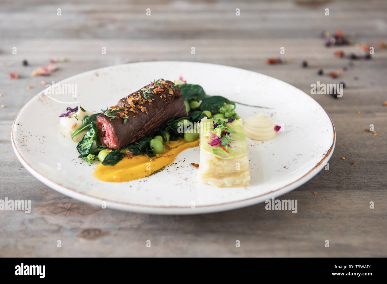 Beef meat with vegetables Stock Photo - Alamy