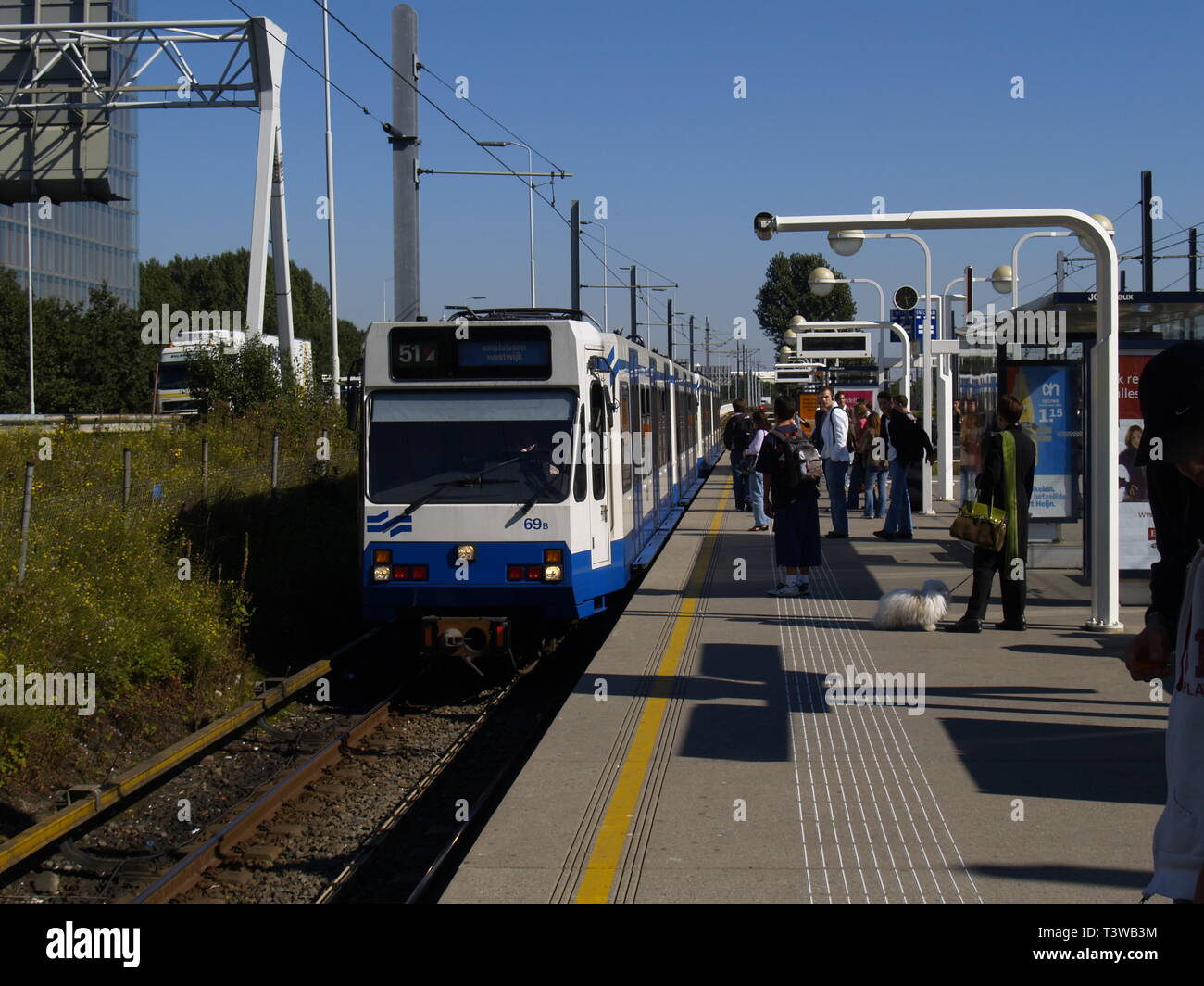 Amsterdam, Metro Linie 51, Zuid-WTC Stock Photo - Alamy