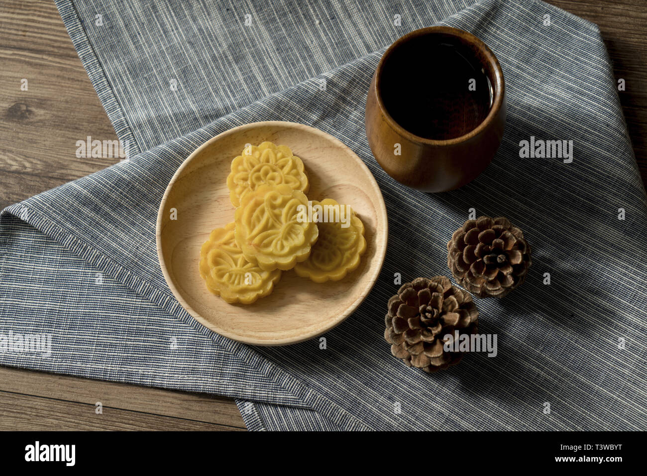 Green bean cake Stock Photo - Alamy