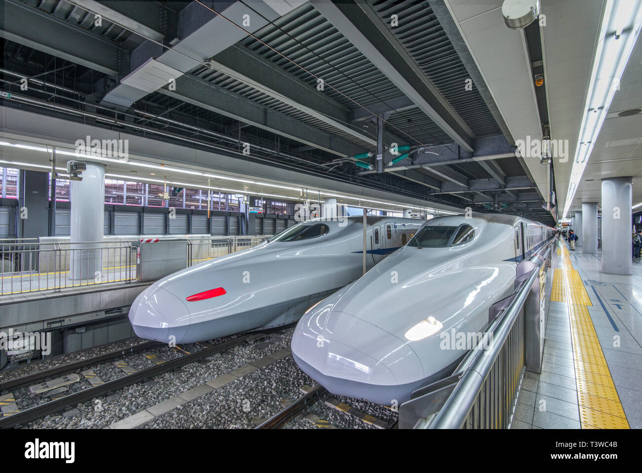 High speed trains in station, Tokyo, Japan Stock Photo - Alamy