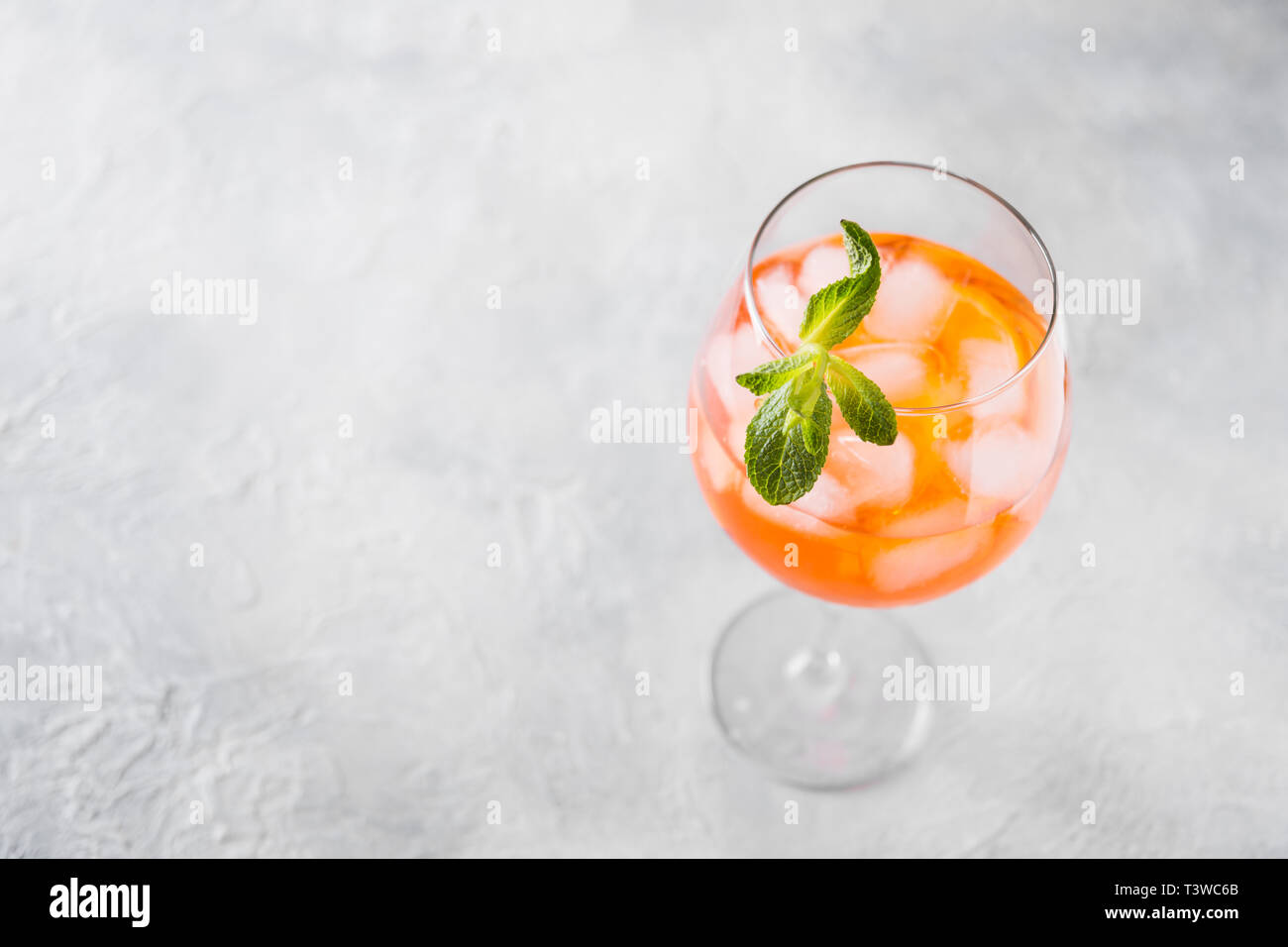 Classic Italian aperol spritz cocktail on light Stock Photo - Alamy