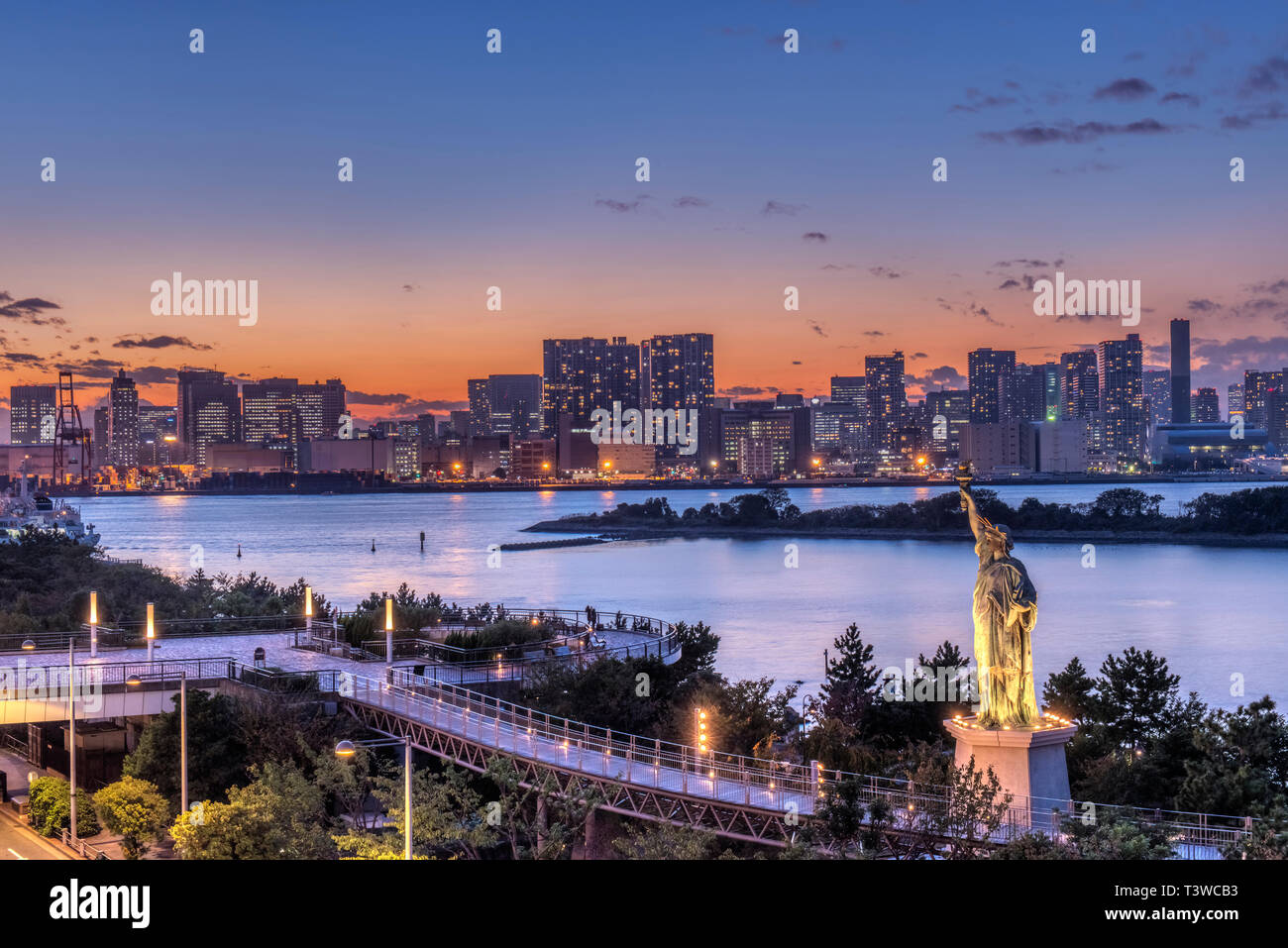 Tokyo city skyline lit up at night, Tokyo, Japan Stock Photo - Alamy