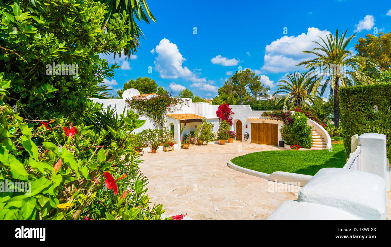 Traditional house in Palma de Mallorca islands, Spain Stock Photo - Alamy