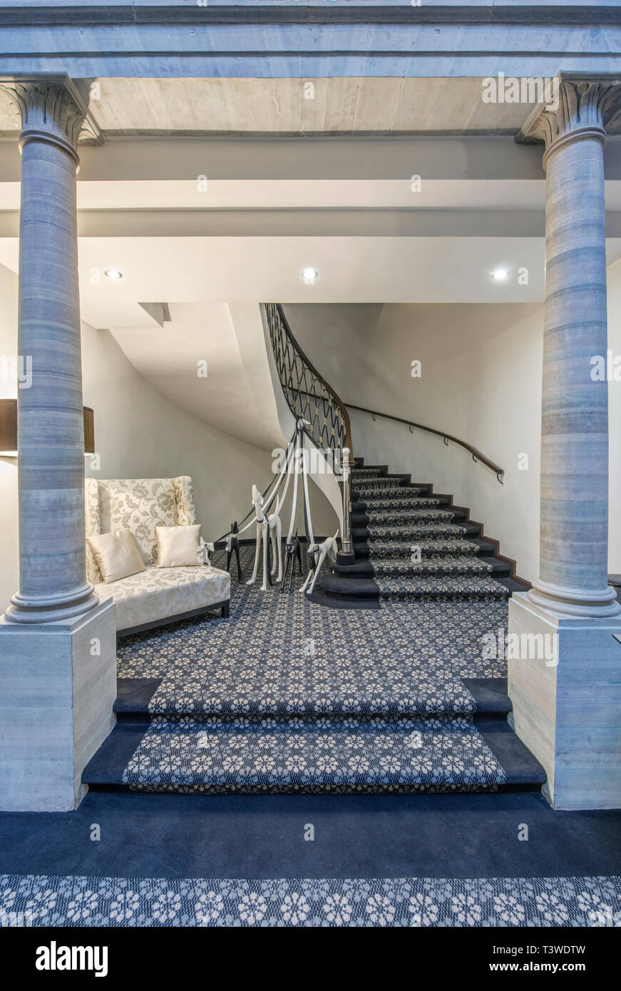 Staircase and carpet in ornate hotel lobby Stock Photo - Alamy