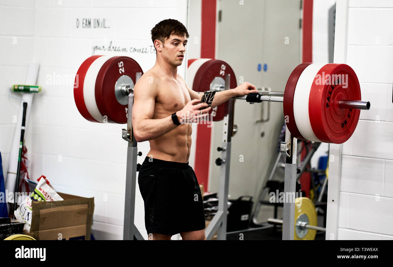 Gym aquatics centre hi-res stock photography and images - Alamy