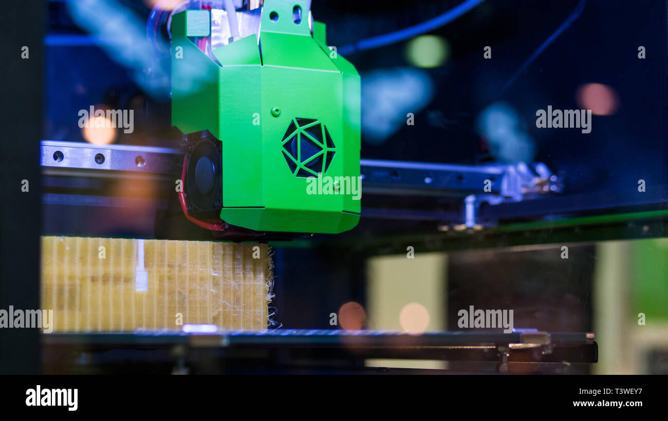 3d printing machine construction hi-res stock photography and images ...