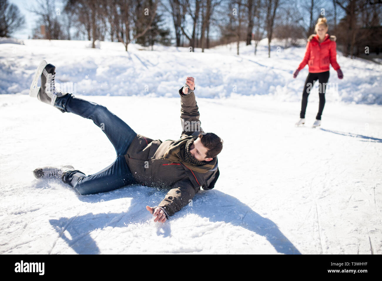 Falling ice skating hi-res stock photography and images - Alamy