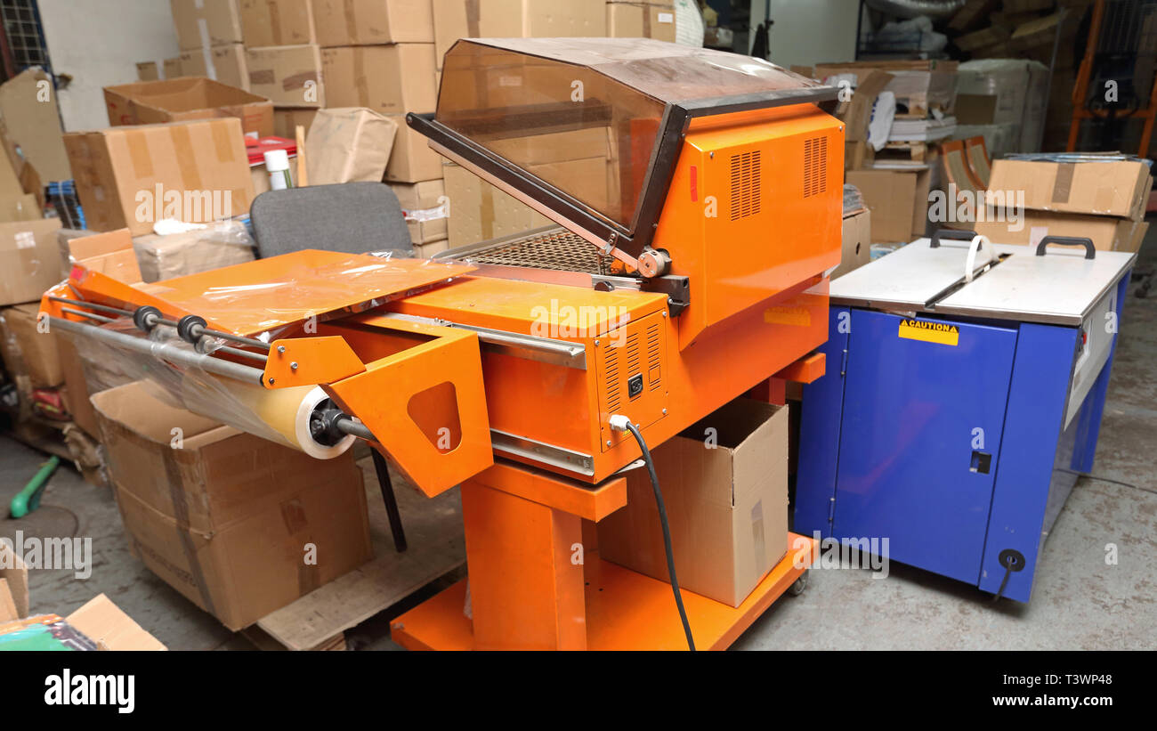 Vacuum packaging machine hi-res stock photography and images - Alamy