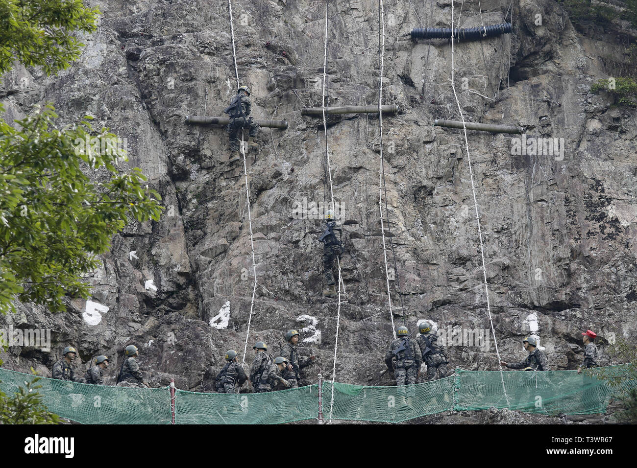 Korean military camp hi-res stock photography and images - Alamy