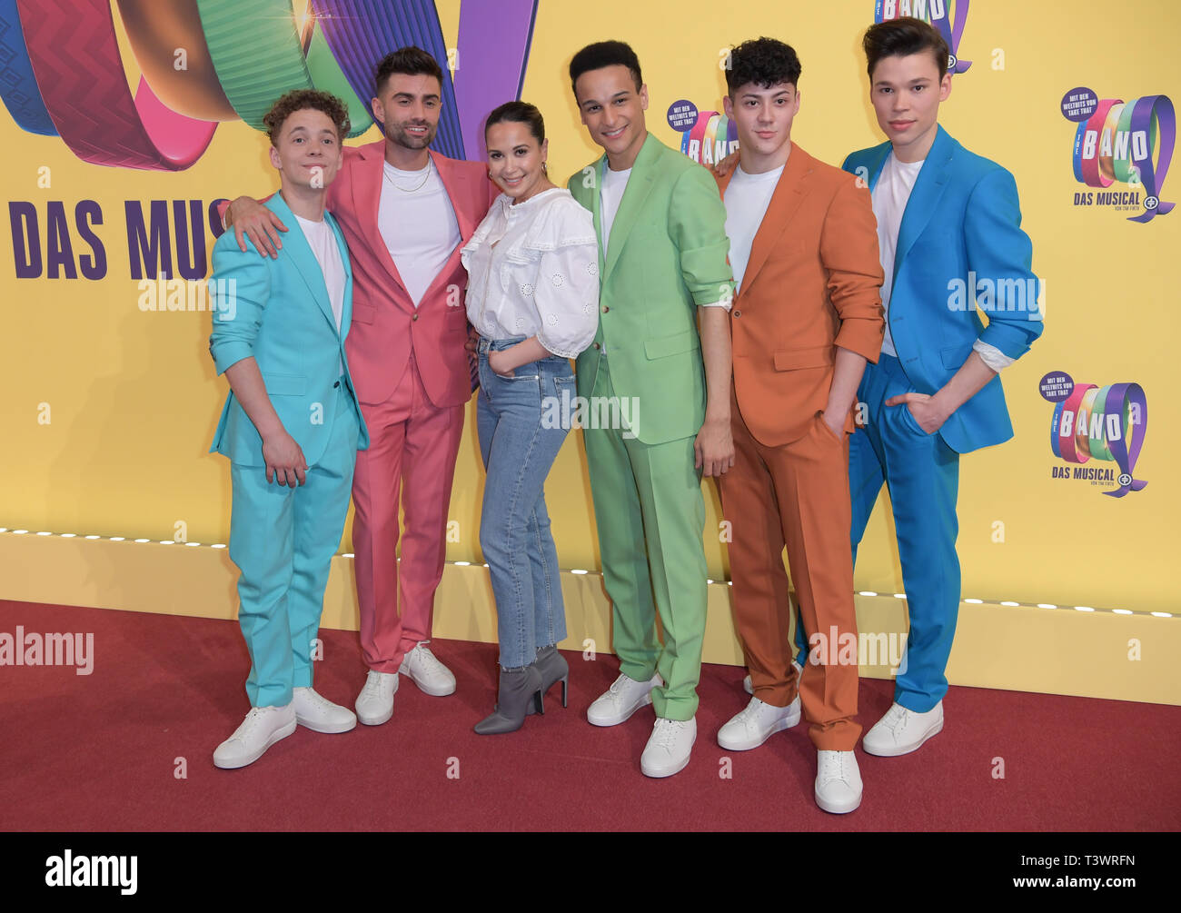 Berlin, Germany. 11th Apr, 2019. Singer Mandy Capristo (3rd from left ...