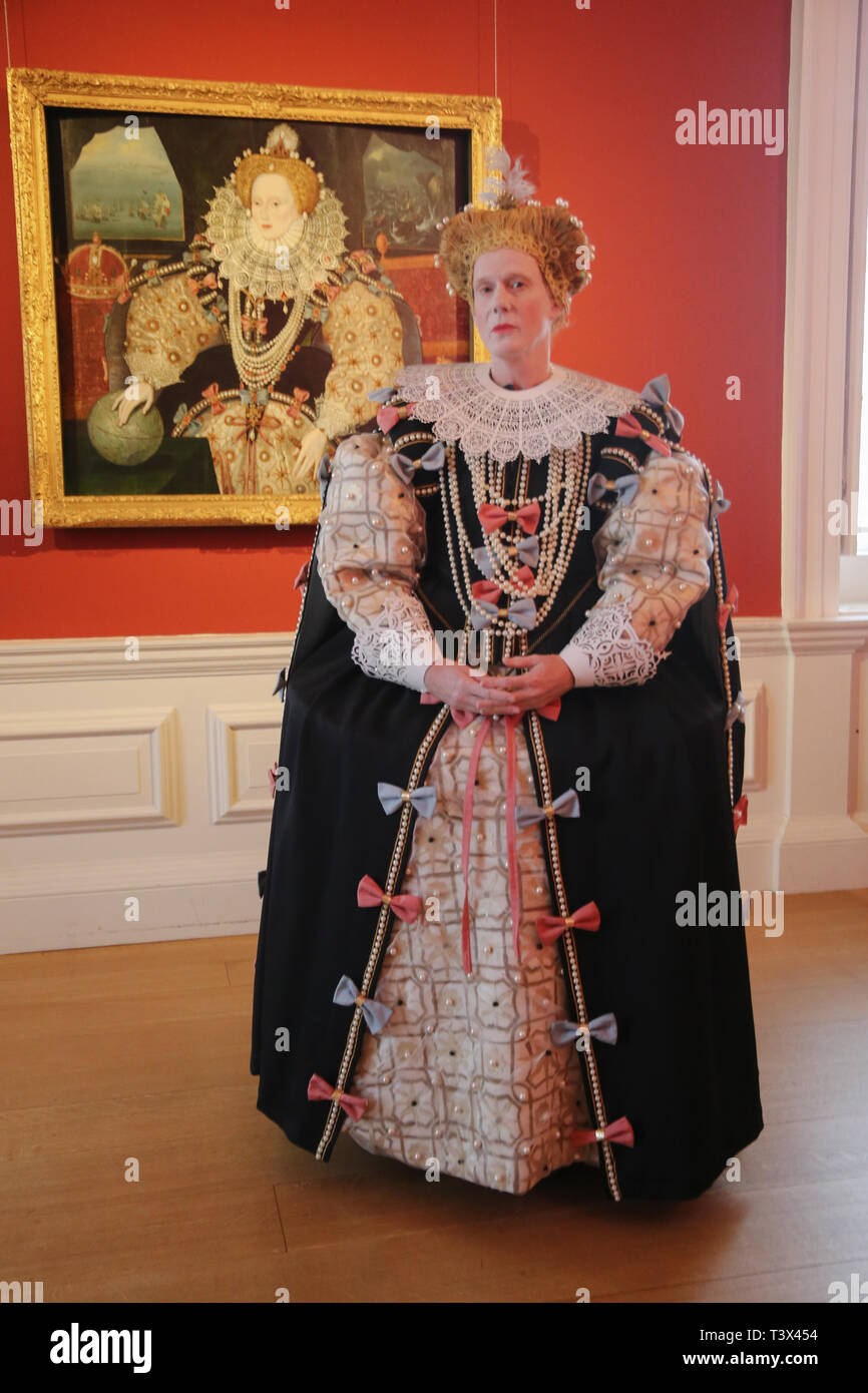 Elizabeth i procession portrait hi-res stock photography and images - Alamy