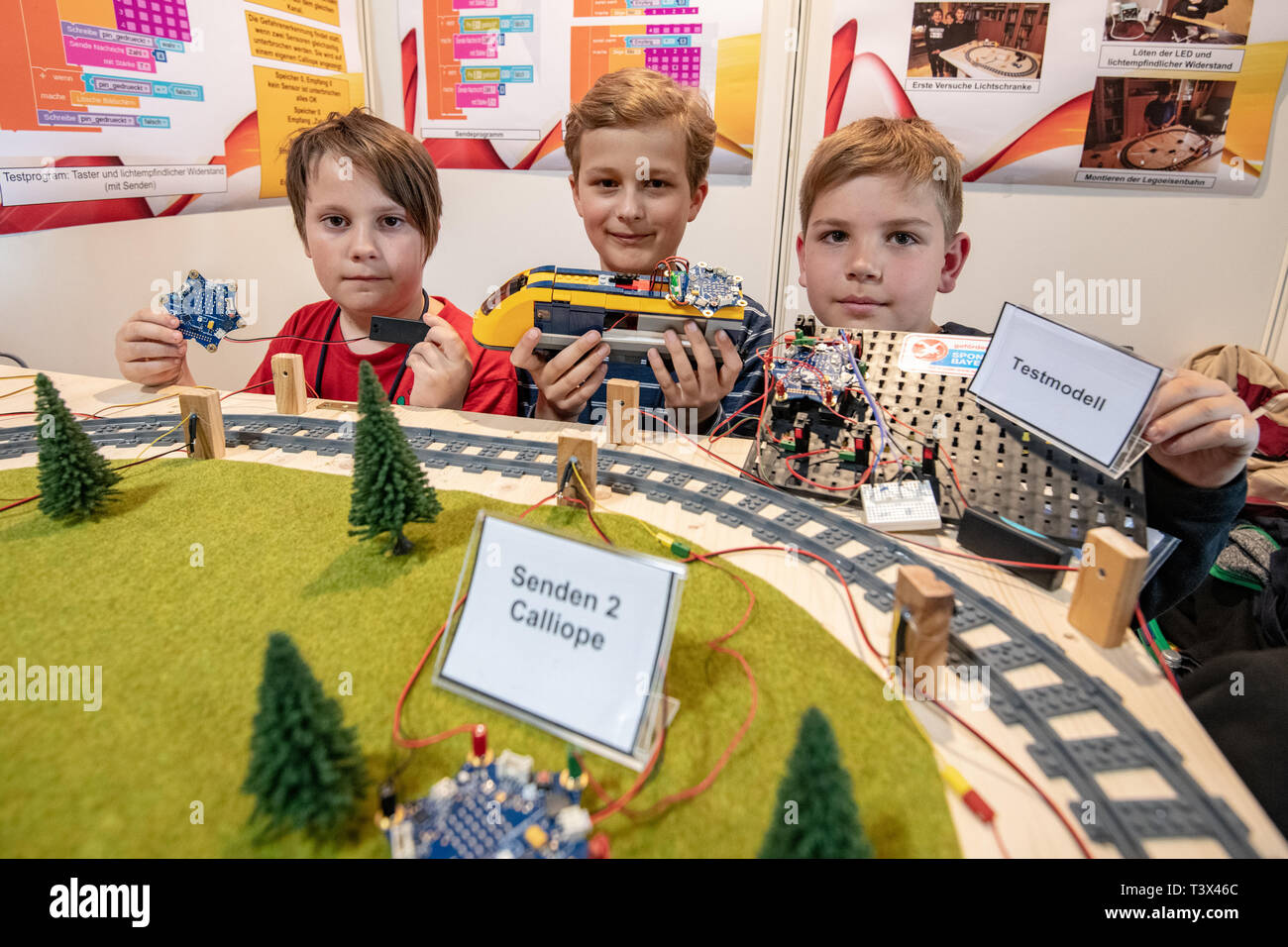 Dingolfing, Germany. 11th Apr, 2019. Kevin Häfner (l-r), Bastian ...
