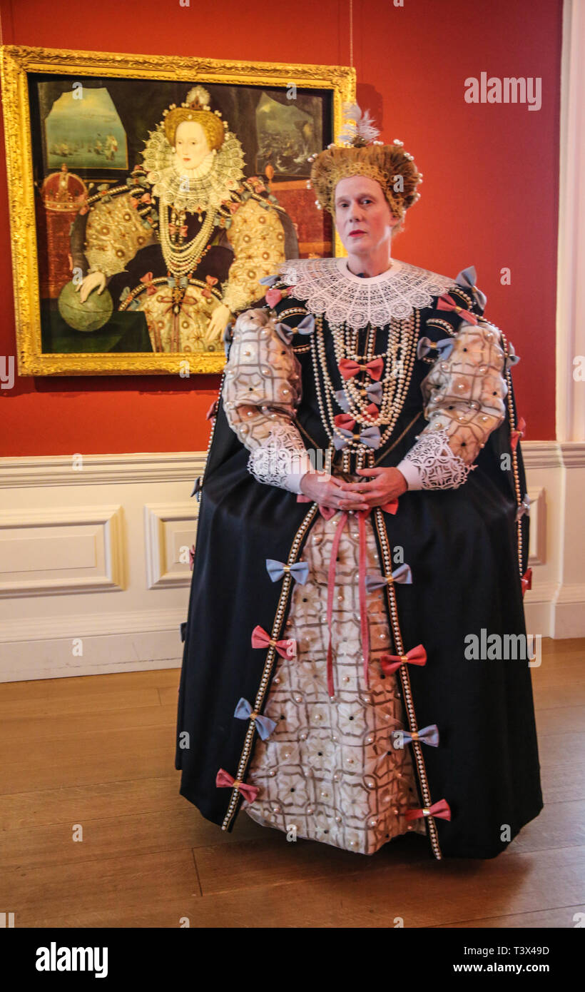 Elizabeth i procession portrait hi-res stock photography and images - Alamy