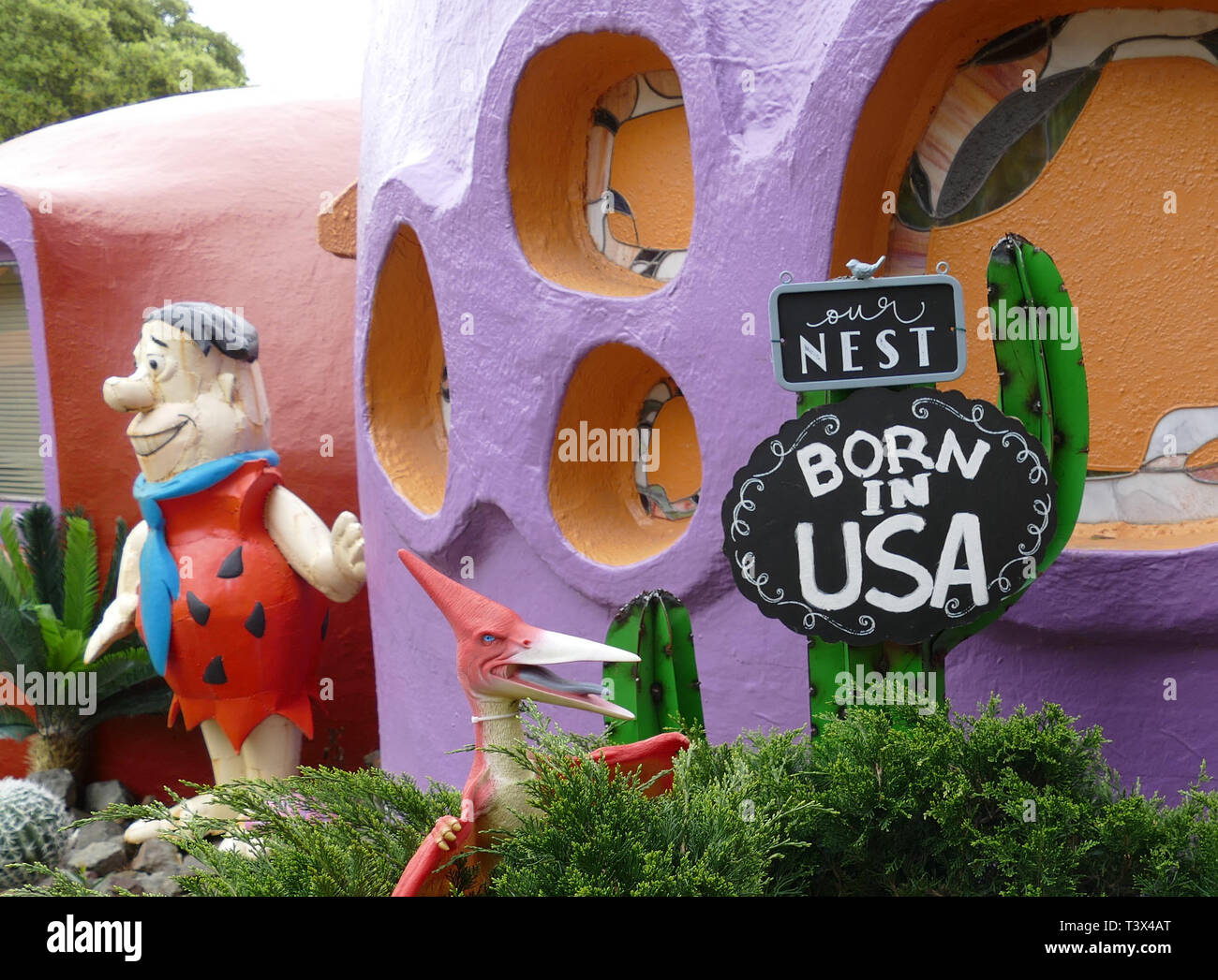 Flintstone house hillsborough hi-res stock photography and images - Alamy